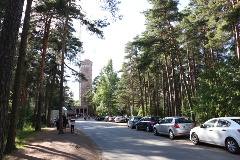 タンペレお薦めの観光地：プーニッキ展望台とドーナツカフェ（Pyynikki observation tower cafe） | キートスショップ